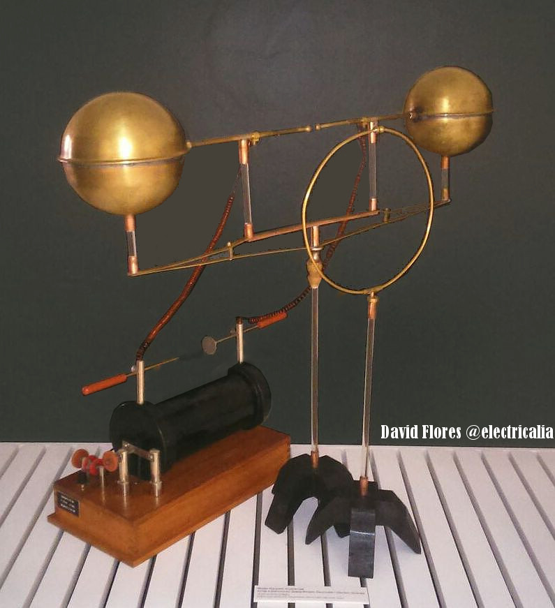 Heinrich Hertz Apparatus